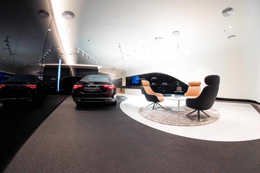 First Mercedes-Maybach Display Lounge In The Middle East Is Now Open In ...